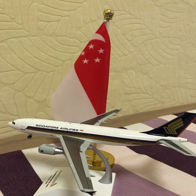 新加坡航空空客310机模:该国载旗国家航空，世界五星航空之一！