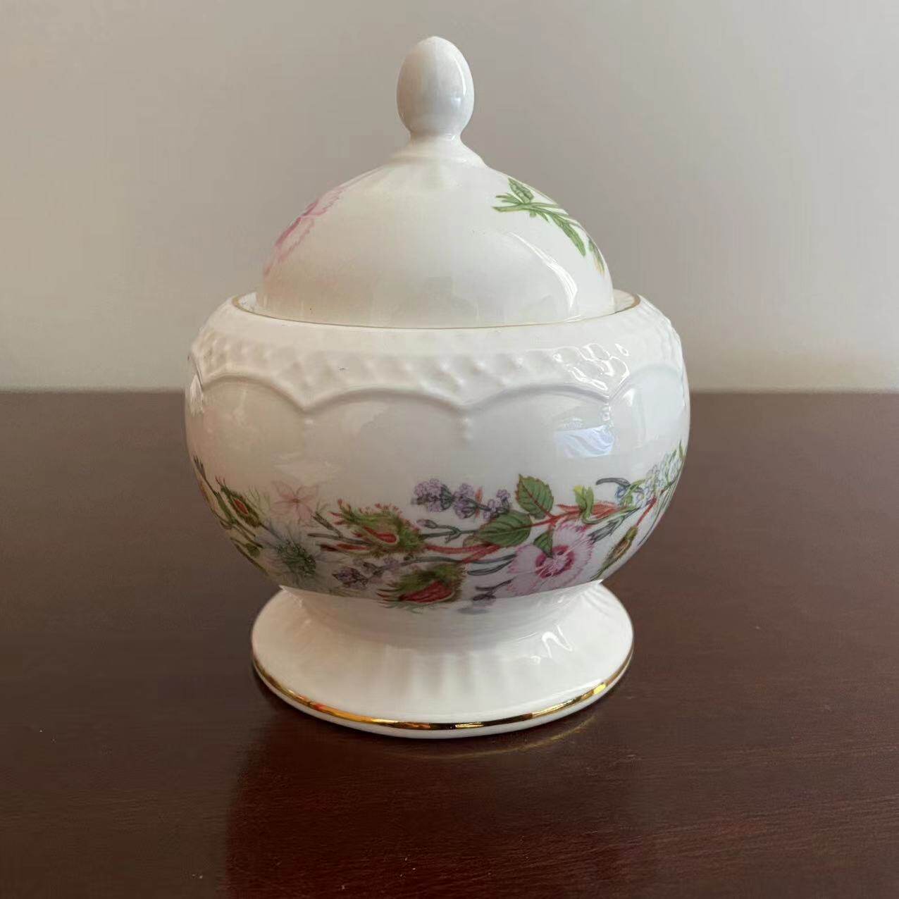 AYNSLEY 安兹丽 Wild Tudor 都铎王朝野生花卉糖缸 咖啡盒 瓷茶罐