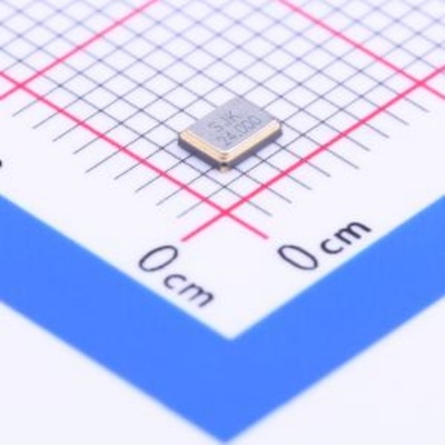 7U24000E09UCG  无源晶振  24MHz ±10ppm 9pF  封装：SMD3225-4P