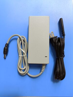 通用24V4A福佳电源适配器