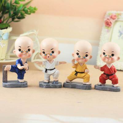 Cute car supplies resin crafts shake head kung fu martial