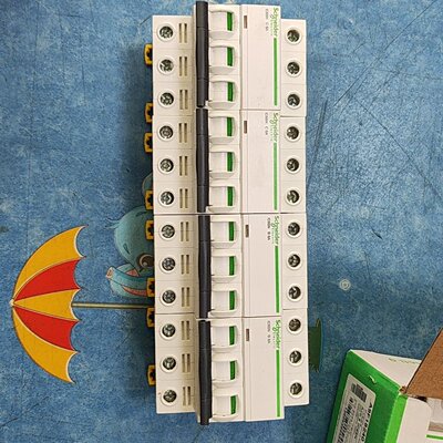 询价型断路器A9F18306可维修