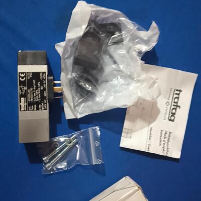 议价9B4 PicoStat B 工业控制器 Trafag 工控调节器件维修