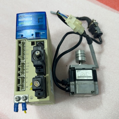议价R7D-AP01H 100W伺服驱动器电机套装 工控自动化配件维修