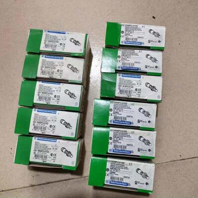 议价XS1M08PC410D XS1N108PC 接近开关 电感式感应传感器维修