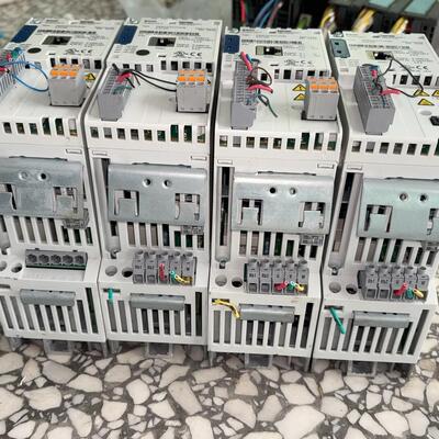 议价E84AVSCE37125X0 伦茨8400工控自动化变频器维修