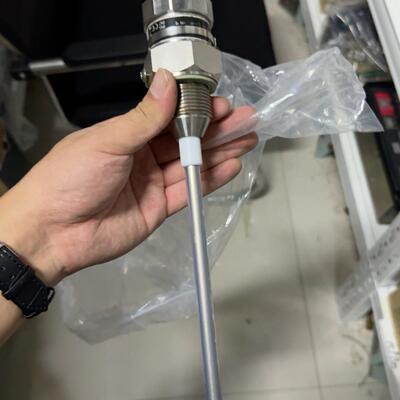 议价CLM-36N-12-G-I 温度传感器 DINEL工业工控检测配件维修