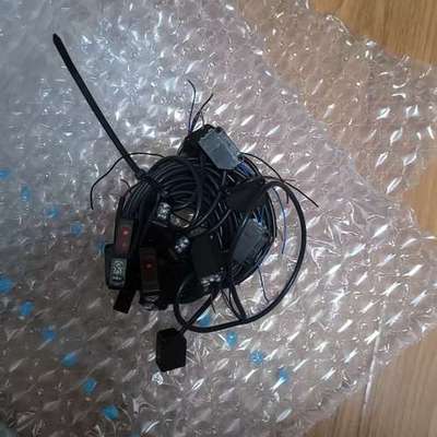 议价正品E3ZG-D61光电开关传感器，漫反射型，10