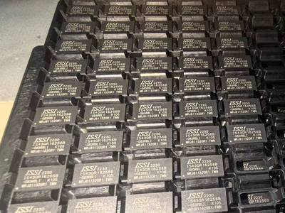 IS43QR16256B-083RBLI   动态随机存取存储器 4G