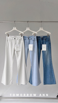 TOMORROW正版2026春季新款韩版简约百搭ins微喇显瘦水洗牛仔裤女