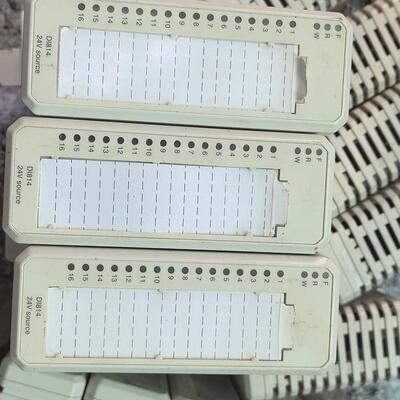 DI814 3BUR001454R1 ABB工控模块 数字输入单元议价维修
