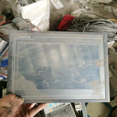 昆仑通态触摸屏 拆机的 型号TPC1061Ti(TX)外观成