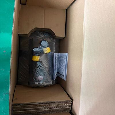 伺服电机SH31002P11A2000 SH100/40