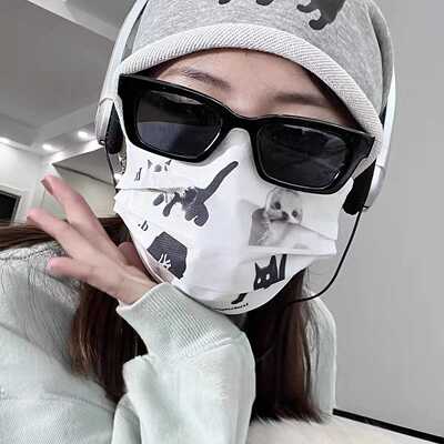 防病菌飞沫三层一次性防护口罩