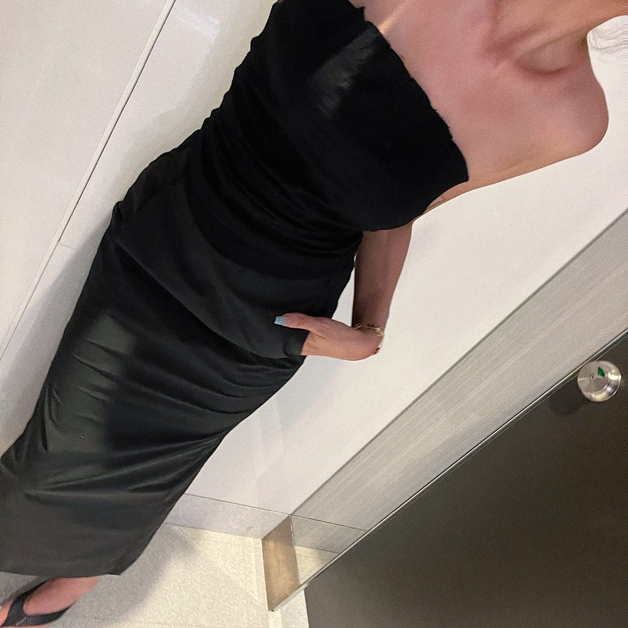 Bacchus online黑色暗黑RO风纸片人弹力修身显瘦一字肩上衣抹胸_虎窝淘