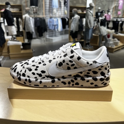NIKE耐克男新款TENNIS CLASSIC黑色低帮运动网球鞋JA8560-100