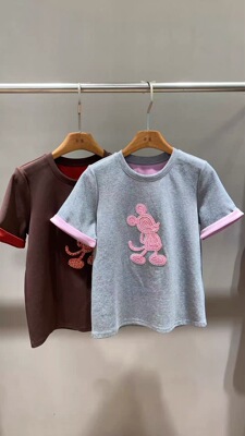 欧洲站2026春季新款时尚百搭显瘦T恤女设计感小众25576