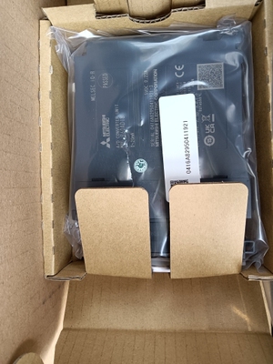 全新原装三菱PLC模块R60ADI8
