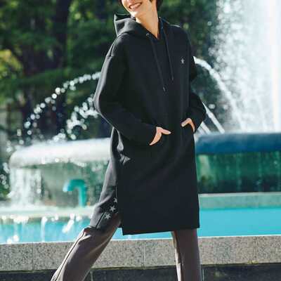 DAMA连帽镶钻连衣裙短裙