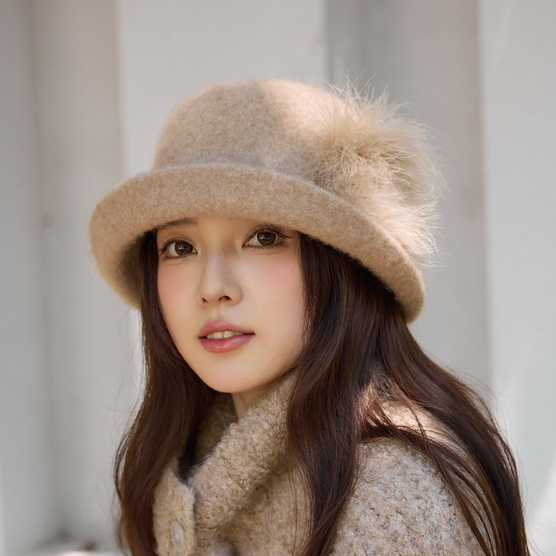 新款羊驼毛礼帽女秋冬法式复古卷边鸵鸟毛球渔夫帽女士盆帽子渔夫