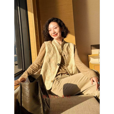 不晚BUWANJUST【国色天香】 高品亚麻提花手工绣精致感马甲B1173