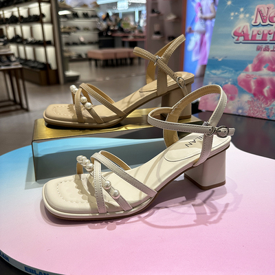 伊伴商场同款正品一字带凉鞋