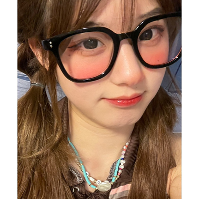 方框自带氛围感腮红眼镜