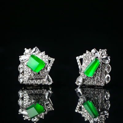 羊子珠宝 对影成双 老坑冰种满绿设计款不对称翡翠耳钉12.13