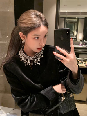 鎏金时代 D牌私服哑光丝绒手工钉珠外套女春新上衣