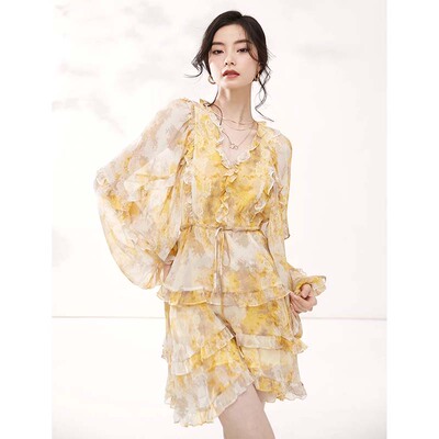2026夏季新款女法式茶歇碎花连衣裙显瘦蛋糕裙超仙气质短裙D5943