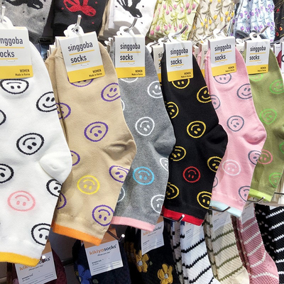 2025新款韩国袜子Singgoba甜美笑脸少女棉袜中筒东大门撞色9268