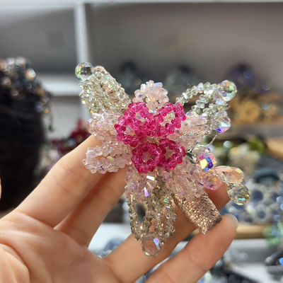 西家新品 粉梅8公分丫，侧面碎发夹