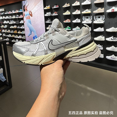正品Nike耐克女鞋V2KRUN复古厚底老爹鞋机能跑步鞋FD0736-100-101