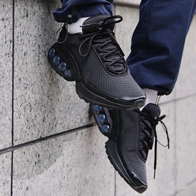 耐克男款AIRMAXDN气垫跑鞋
