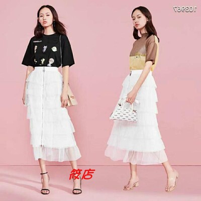 2019年春季垂感网纱半身长裙