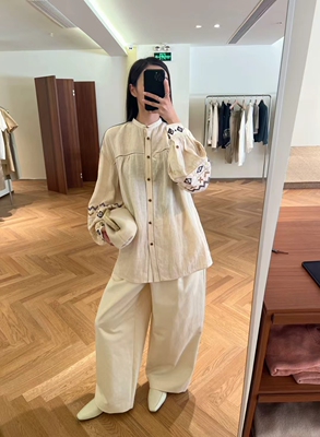 刺绣宽松Framefan灯笼袖衬衫