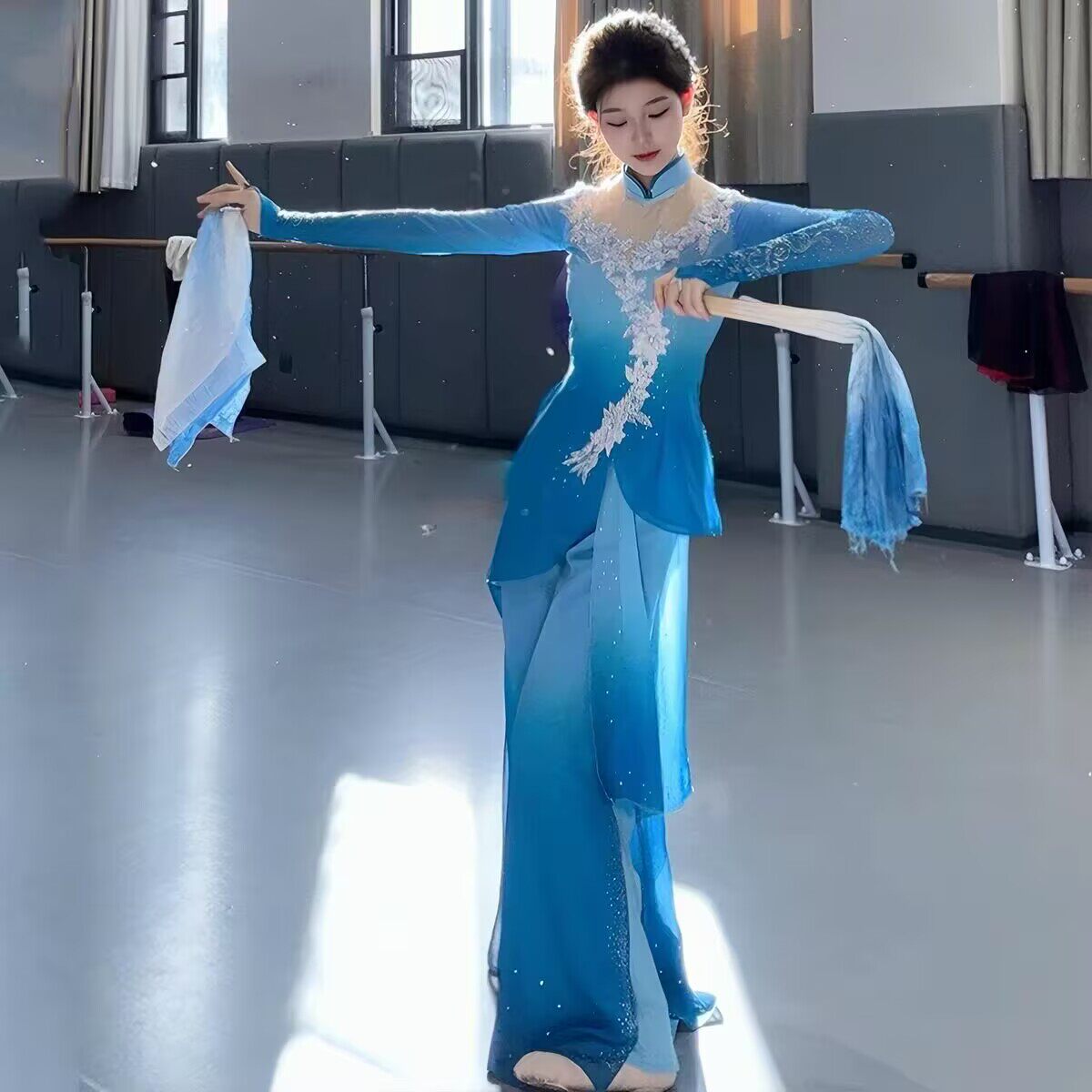 新款古典演出服装女胶州秧歌舞蹈服艺考中国风扇子舞秧歌服装套装