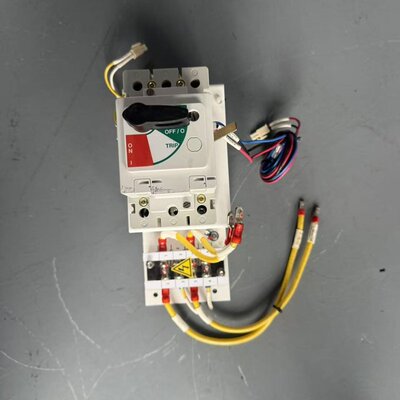 er Hammer circuit breakerEaton Cutler Hammer circuit breaker
