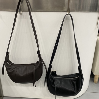 牛皮秋冬女包百搭简约韩系时尚百搭休闲单肩斜挎真皮牛角包6508