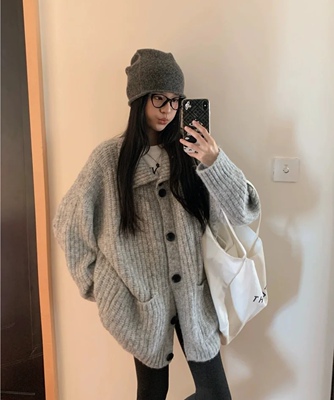 番茄妹妹Tomatosister  慵懒高领纽扣设计毛衣外套女秋冬加厚开衫