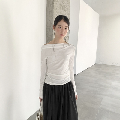 韩系纯色一字肩捏褶修身长袖T恤