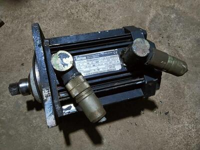 伦茨MDSKSRS071-13电机1.57KW360V.