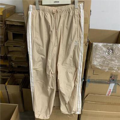Adidas阿迪达斯 三叶草 女士伞兵裤时尚宽松休闲运动长裤 IY7252