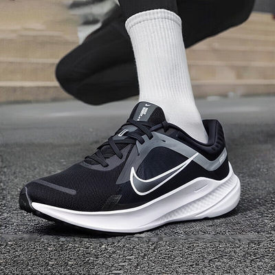 Nike耐克男鞋春季新款黑色训练鞋缓震运动鞋透气轻便跑步鞋DD0204