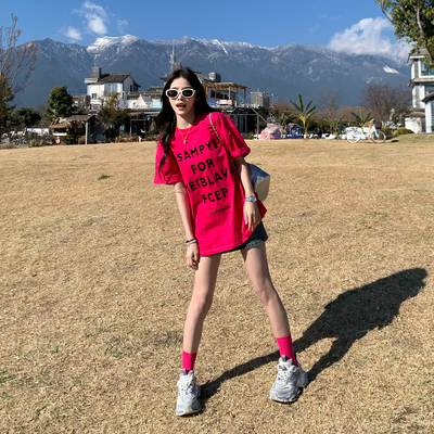 3MER玫红色字母短袖t恤女