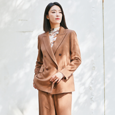 皮尔卡丹女装秋冬新款驼色时尚轻商务西服外套上衣P54063U5962M0