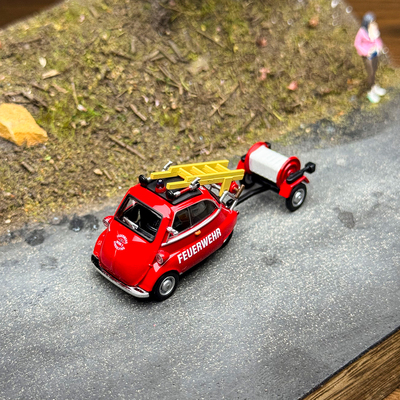 AR Box 1:64 宝马 Isetta 消防车套装 红色合金汽车模型