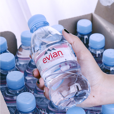 法国进口evian依云330ml*24瓶*2箱英文版天然矿泉水江浙沪皖包邮