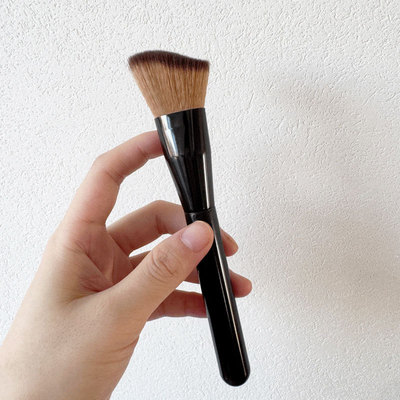 沙发修容刷波浪形贴合脸部轮廓刷侧脸斜角阴影刷新手修容刷软毛