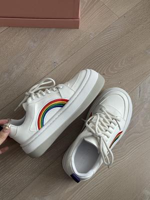 彩虹厚底休闲鞋